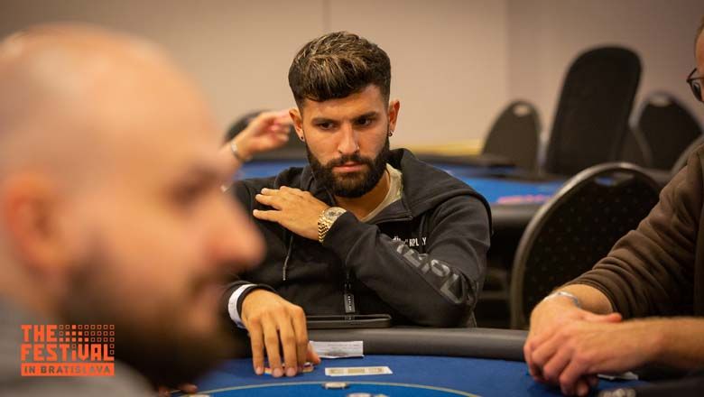 The Festival Bratislava 2022 - Win the Button Gallery - The Festival