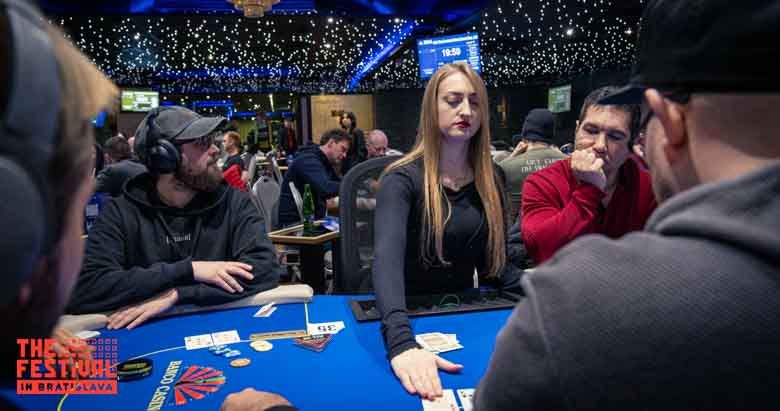 Bust Outs in The Main - The Festival